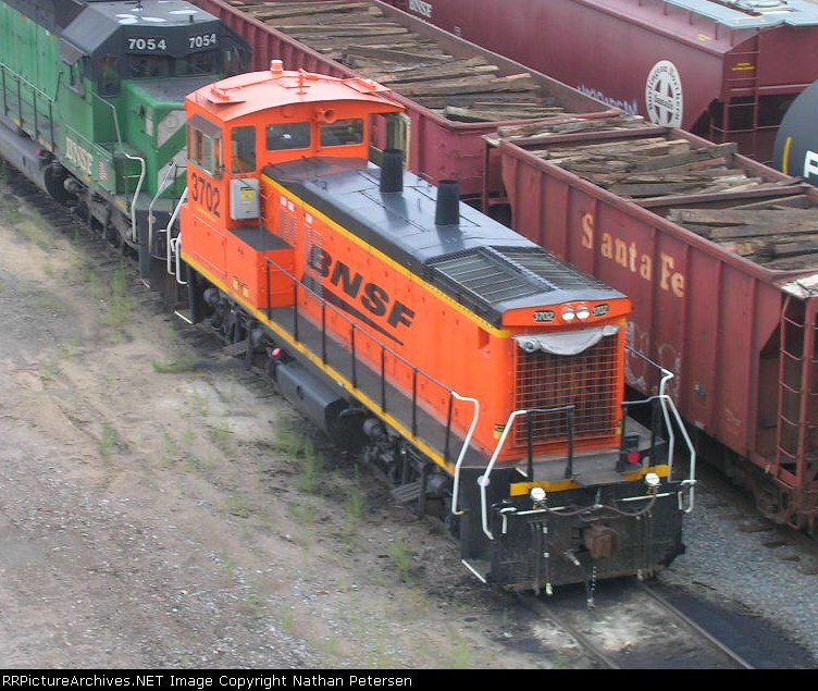BNSF 3702